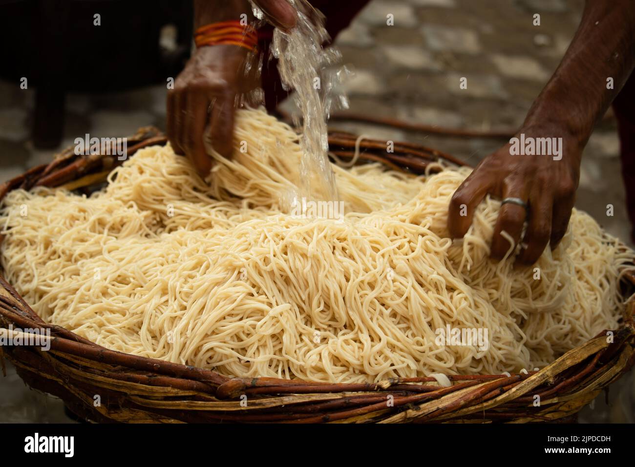 Der Chinese Schezwan nannte auch Szechwan Veg Hakka Noodles Chowmin ...