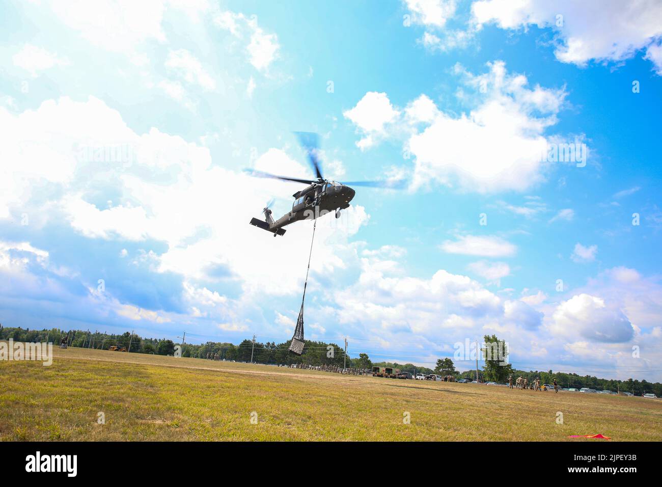 Soldaten der US-Armee, die der Combat Aviation Brigade 10. zugewiesen ...