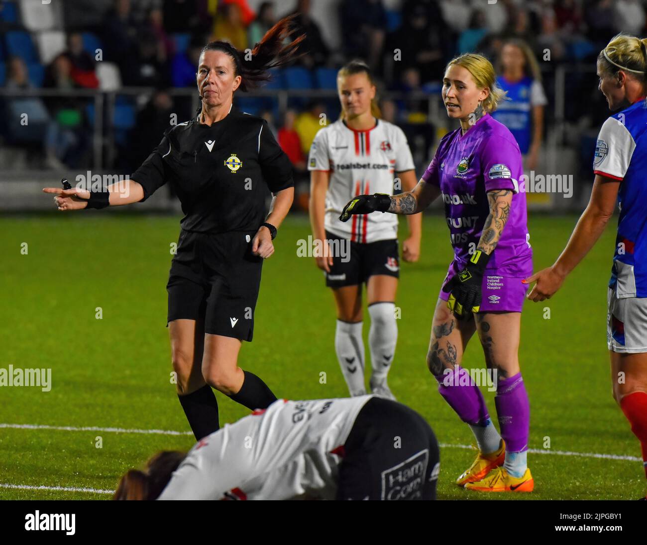 Linfield crusaders 2022 -Fotos und -Bildmaterial in hoher Auflösung – Alamy