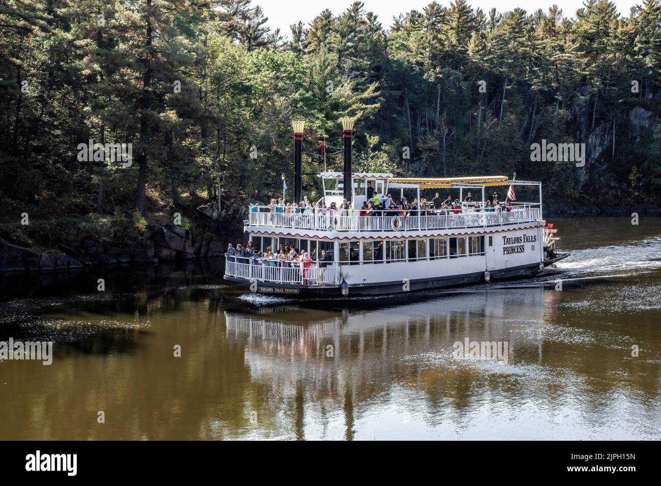 Paddle wheeler -Fotos und -Bildmaterial in hoher Auflösung – Alamy