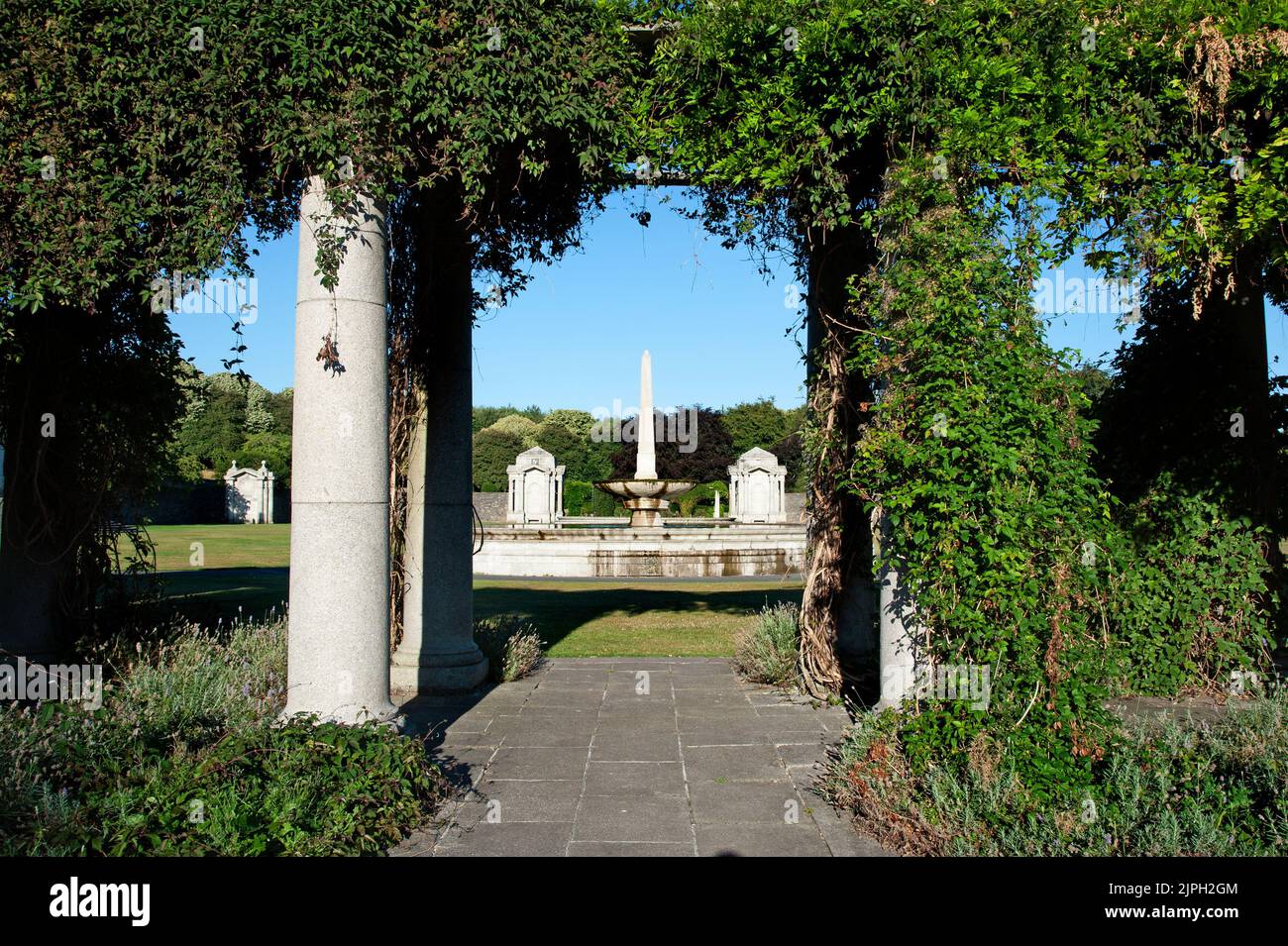 Nationale monumente von irland -Fotos und -Bildmaterial in hoher ...