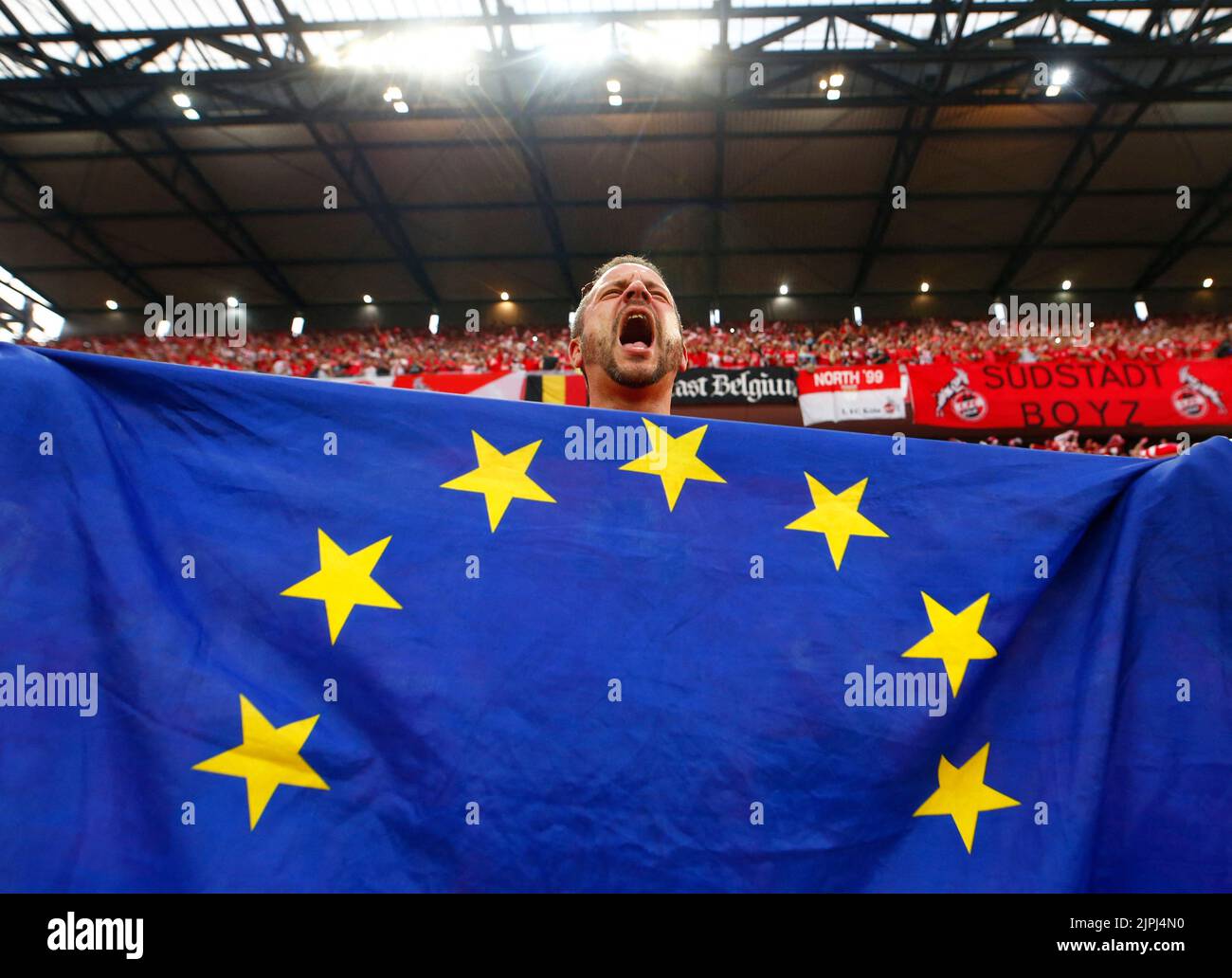European union flag soccer league -Fotos und -Bildmaterial in hoher ...
