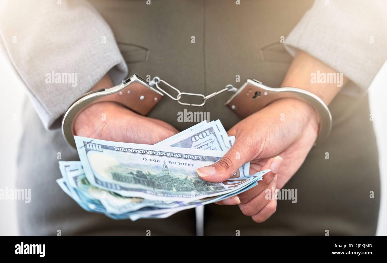 Female prison officer -Fotos und -Bildmaterial in hoher Auflösung – Alamy