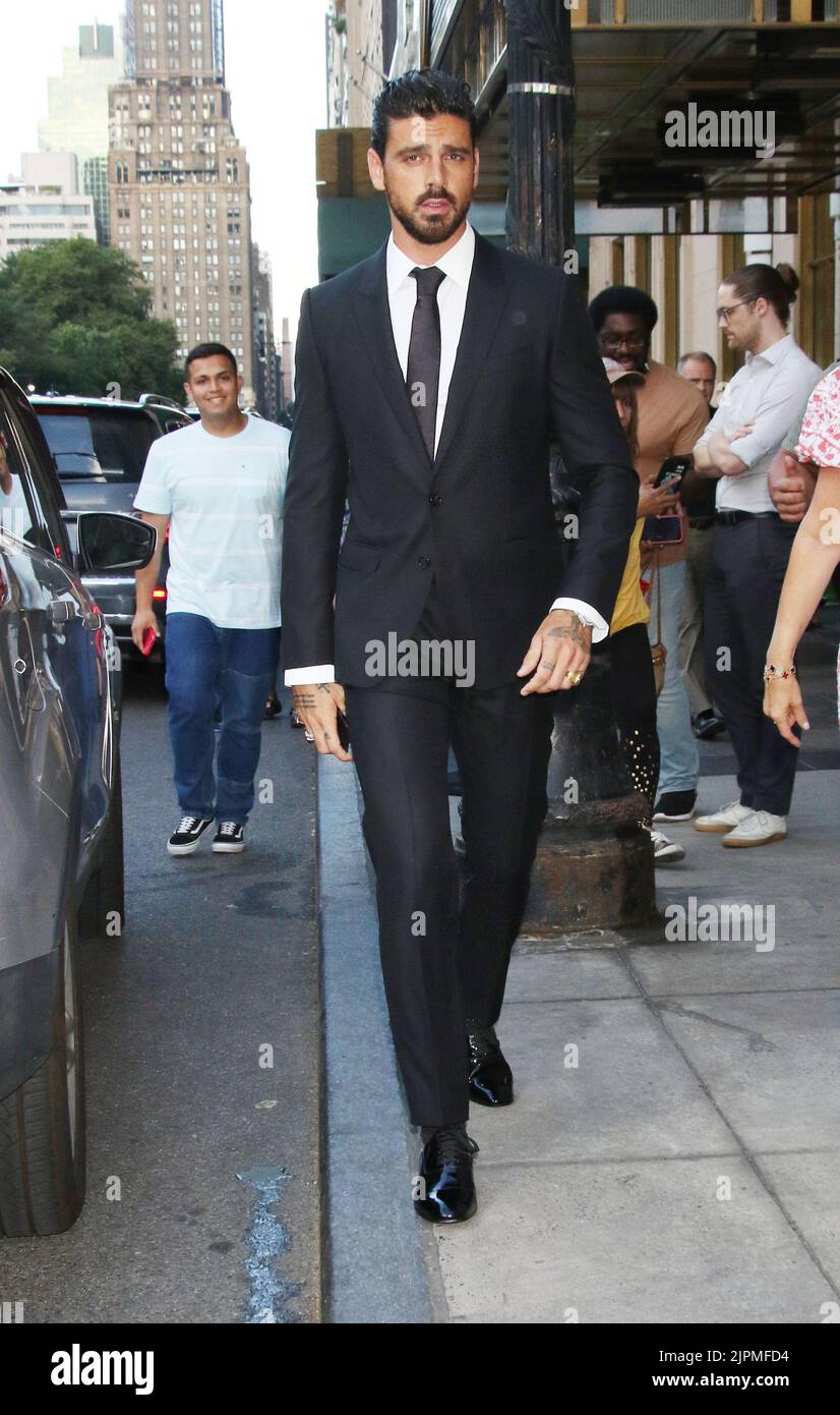 18. August 2022 Michele Morrone besucht Netflix's die nächsten 365 Tage ...