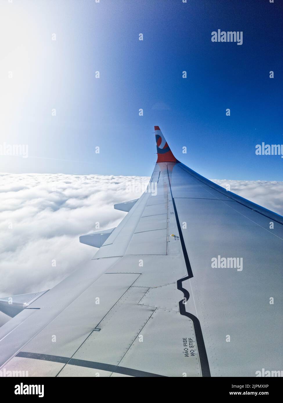 Fotos tiradas do aviao enquanto o sol nascia Stockfotografie - Alamy