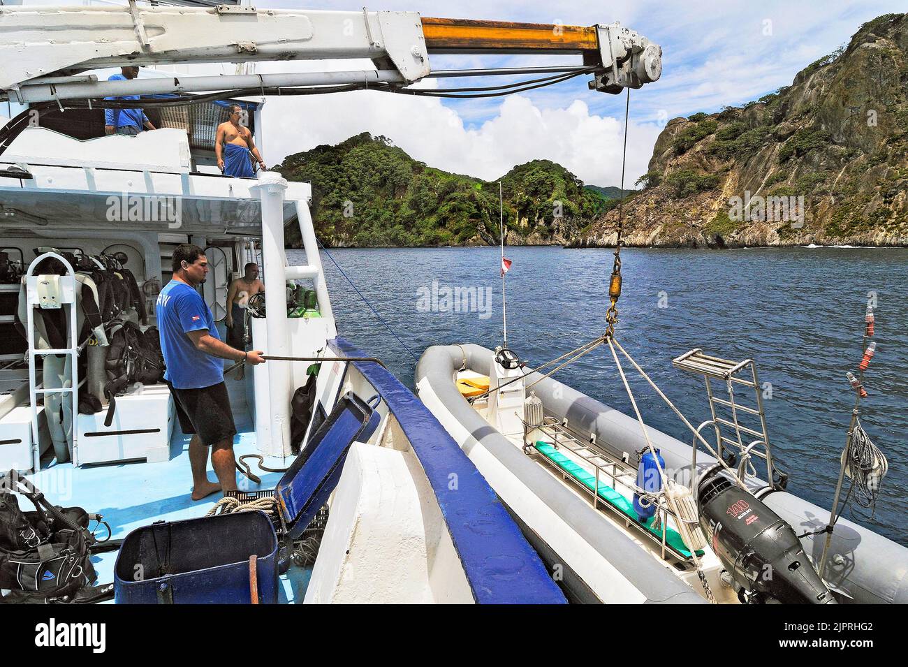 Okeanos aggressor -Fotos und -Bildmaterial in hoher Auflösung – Alamy