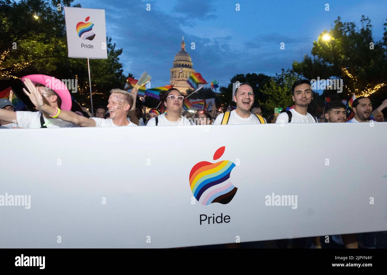 Apple lgbtq mitarbeiter -Fotos und -Bildmaterial in hoher Auflösung – Alamy