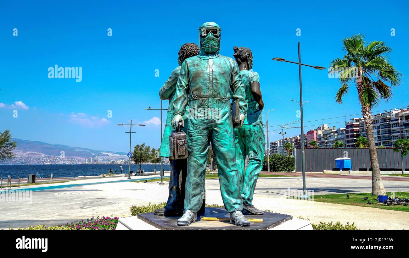 Izmir, Türkei, Türkei. 16. August 2022. Das „Pandemic Heroes Monument ...