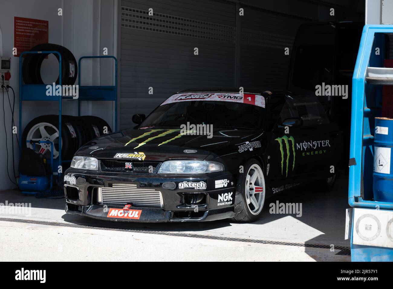 Nissan skyline r33 drift auto -Fotos und -Bildmaterial in hoher ...