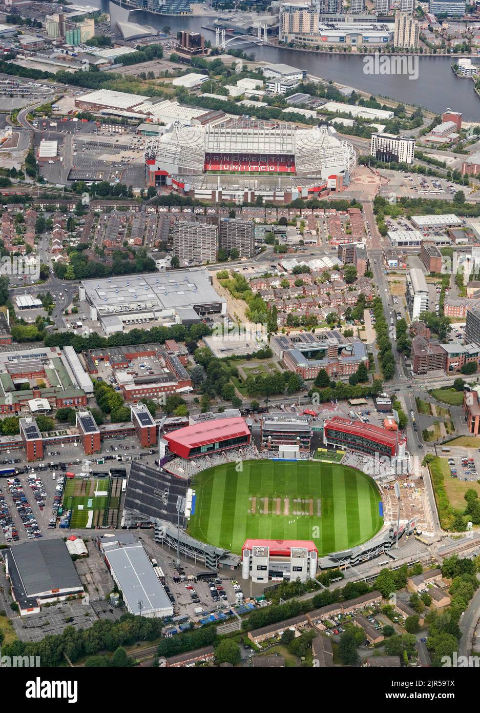 Eine luftaufnahme des old trafford cricket ground -Fotos und ...