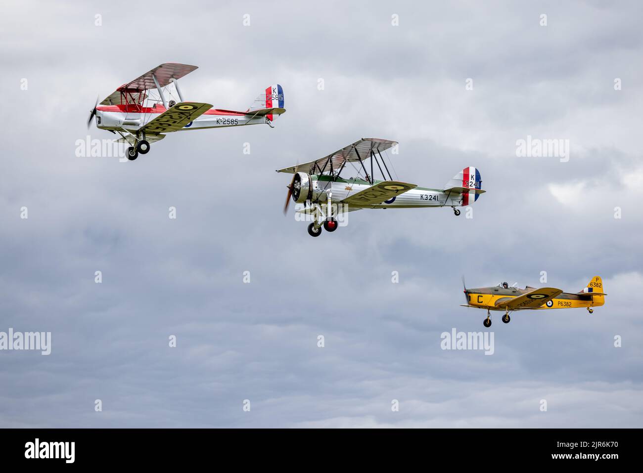 DH82a Tiger Moth, Avro Tutor & Miles Magister bei der Fly Navy Airshow ...