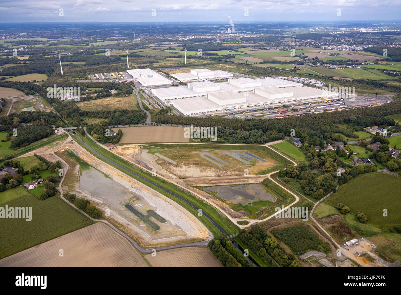 Luftaufnahme, Ikea Zentrallager im Landkreis Deusen in Dortmund ...