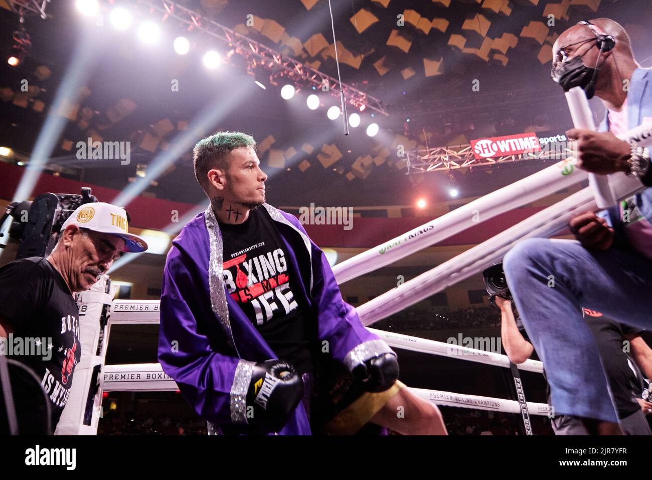 Der Profi-Boxer 2016 bei den Olympischen Sommerspielen besiegt Hector ...