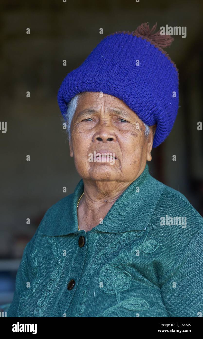 Im ruhestand in thailand -Fotos und -Bildmaterial in hoher Auflösung ...