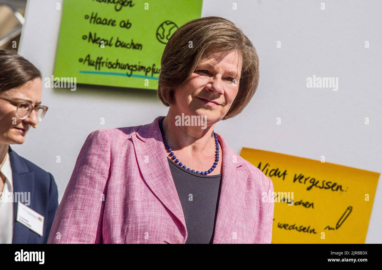 Ulrike protzer -Fotos und -Bildmaterial in hoher Auflösung – Alamy