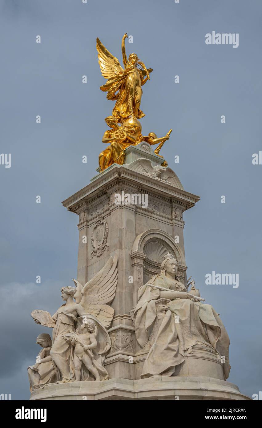 London, England, Großbritannien - 6. Juli 2022: Victoria Memorial. 3 ...
