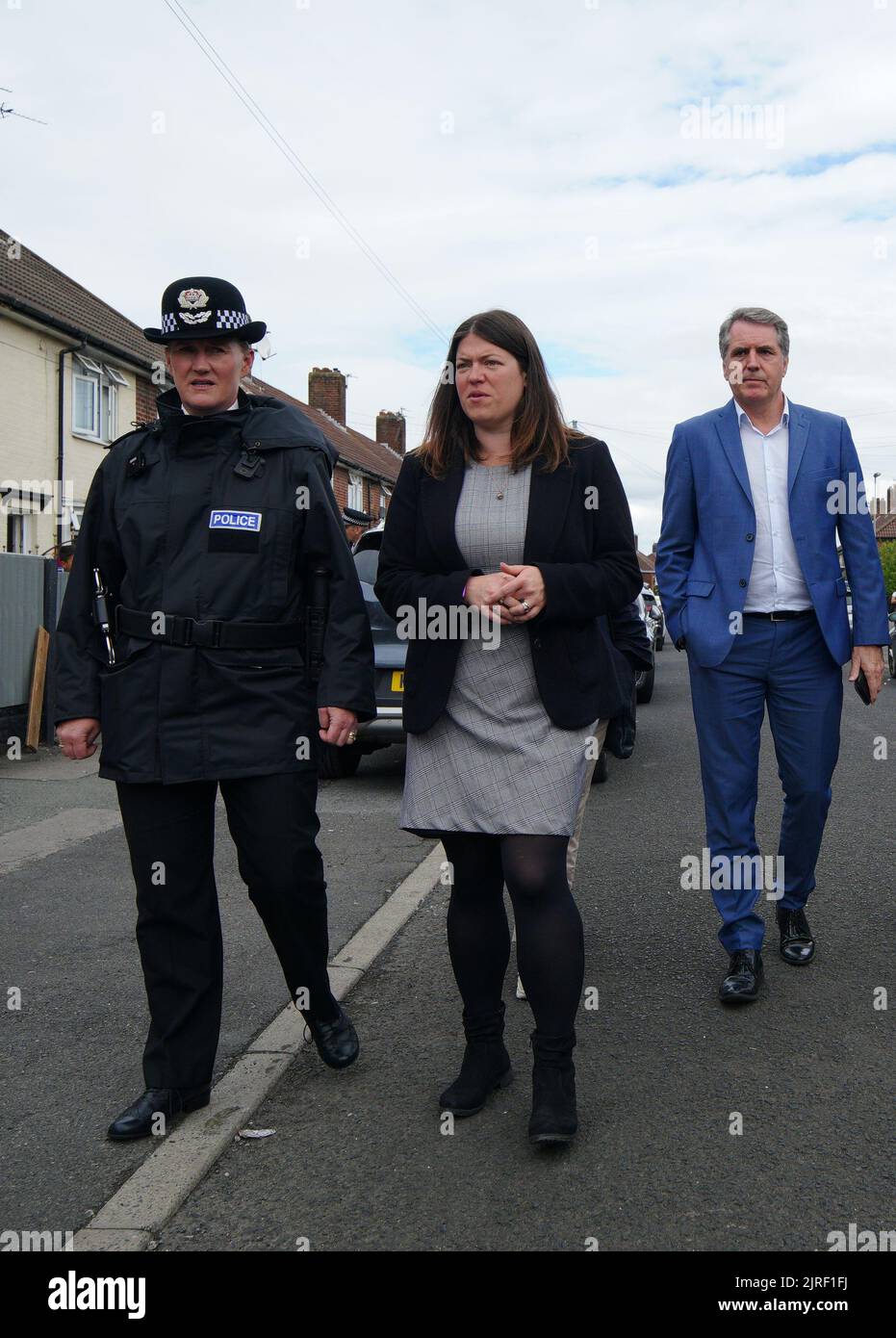 Chief Constable Serena Kennedy von der Polizei von Merseyside, mit dem ...