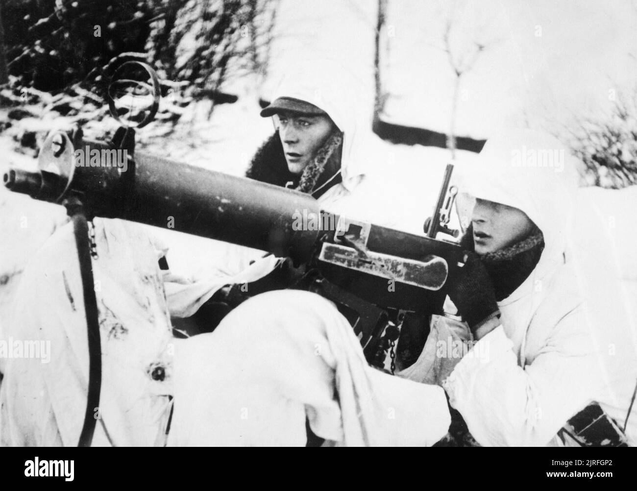 Der Krieg in Finnland, 1940 Zwei finnische Maschinengewehrschützen ihre ...