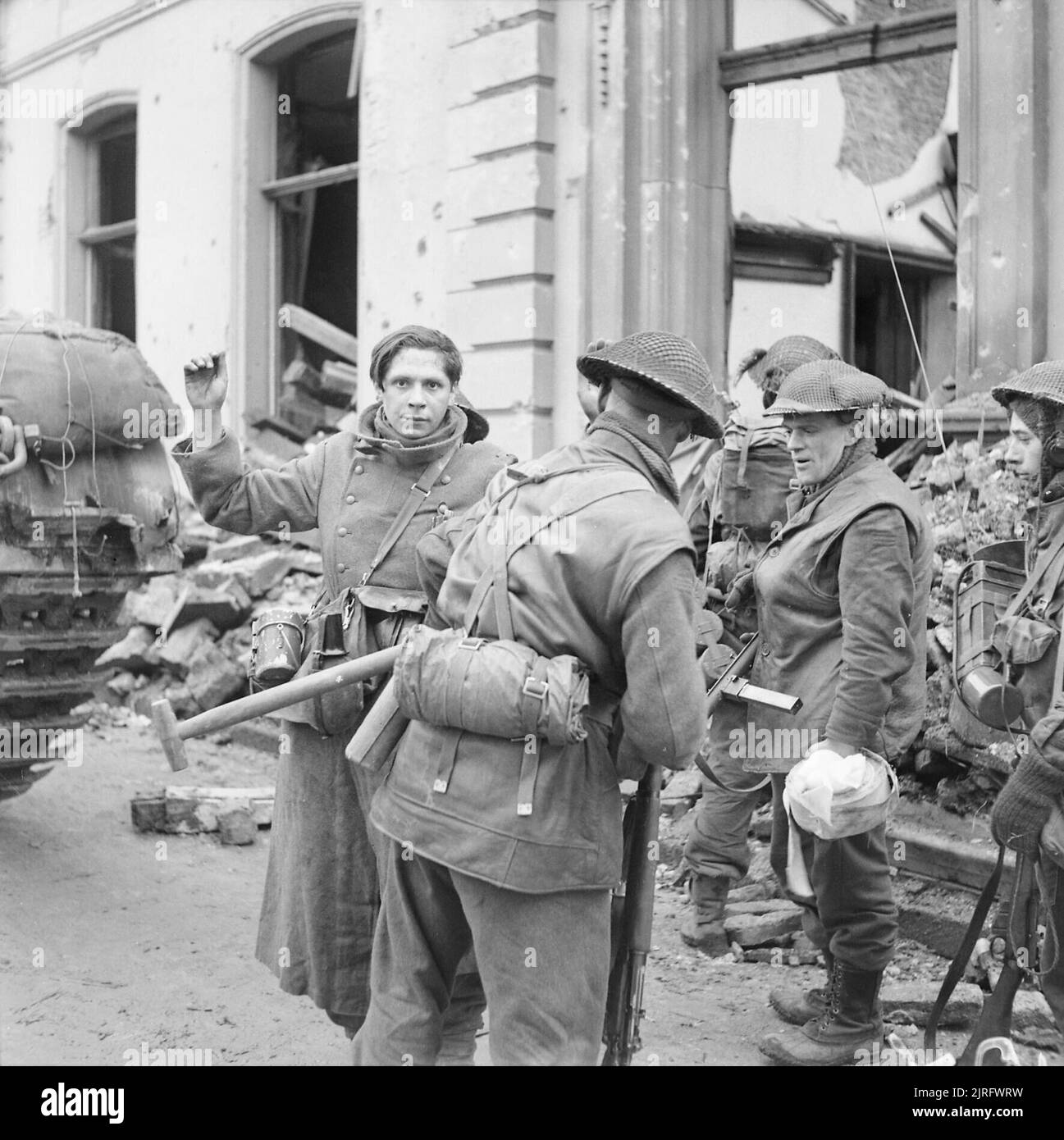 German infantry 1944 -Fotos und -Bildmaterial in hoher Auflösung ...