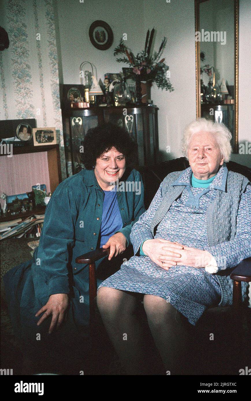 Mutter anna -Fotos und -Bildmaterial in hoher Auflösung – Alamy
