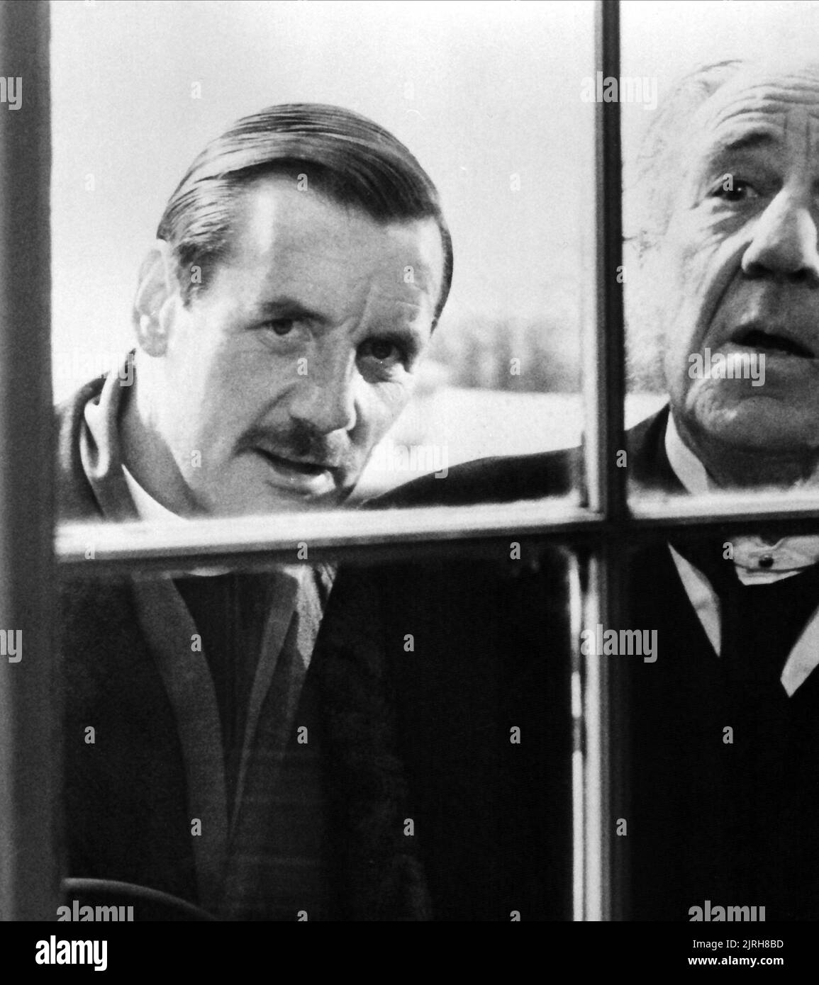 Michael hordern -Fotos und -Bildmaterial in hoher Auflösung – Alamy