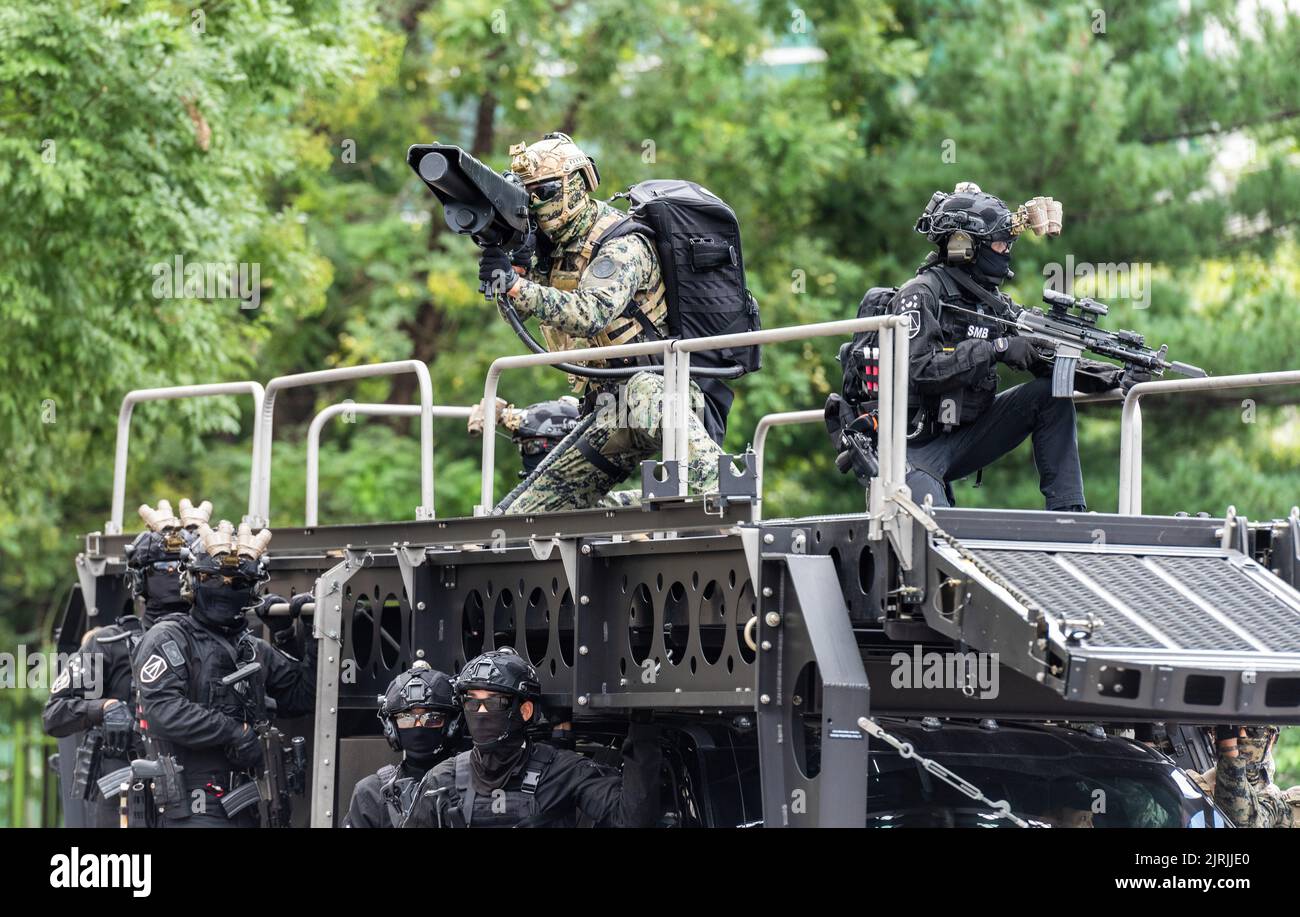 Gun drills -Fotos und -Bildmaterial in hoher Auflösung – Alamy