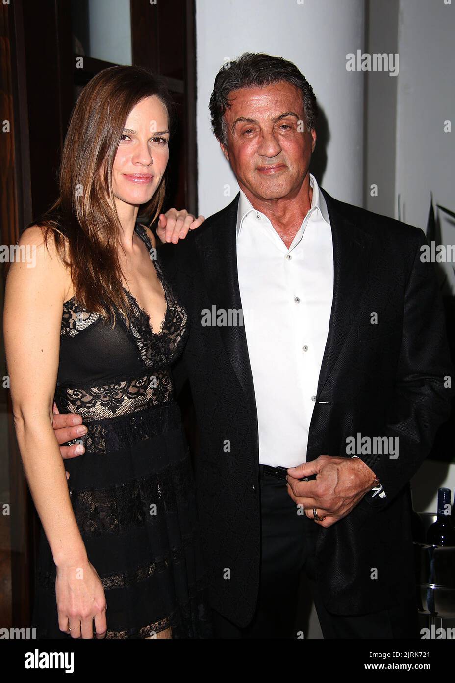 Sylvester stallone et hilary swank -Fotos und -Bildmaterial in hoher ...
