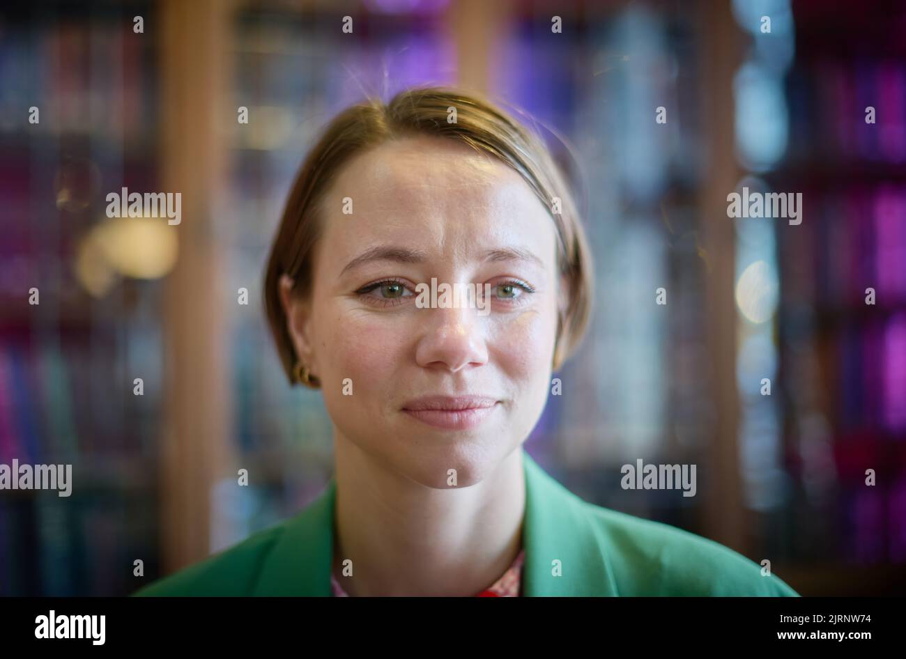 Francesca launisch -Fotos und -Bildmaterial in hoher Auflösung – Alamy