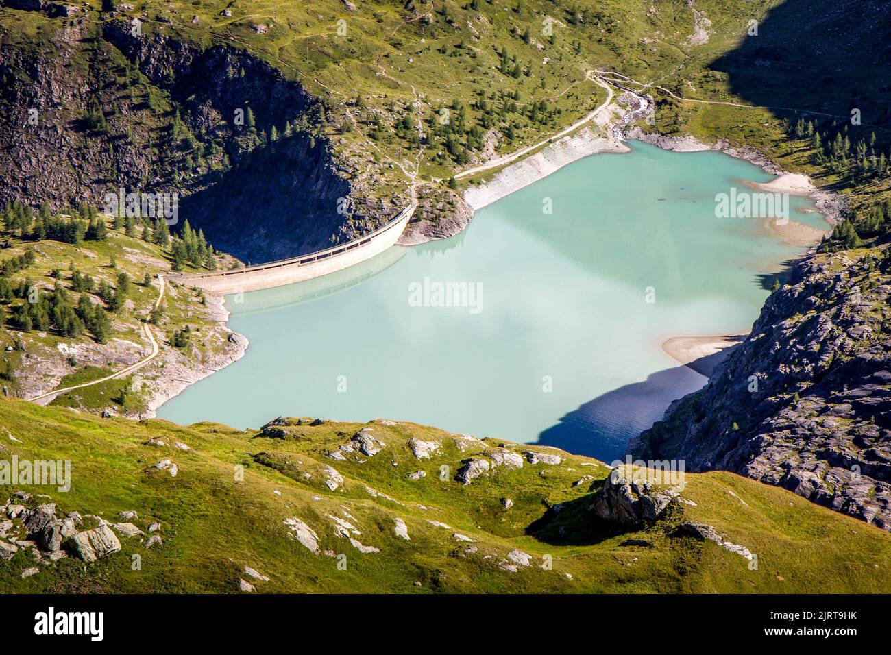 Die schöne Aussicht auf die Bergnatur - aufgenommen von der ...