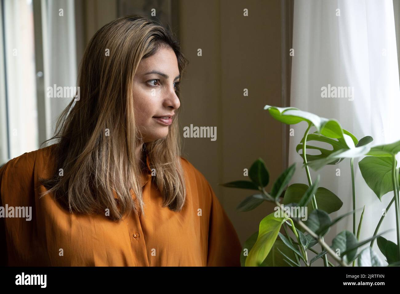 Nooshi dadgostar -Fotos und -Bildmaterial in hoher Auflösung – Alamy