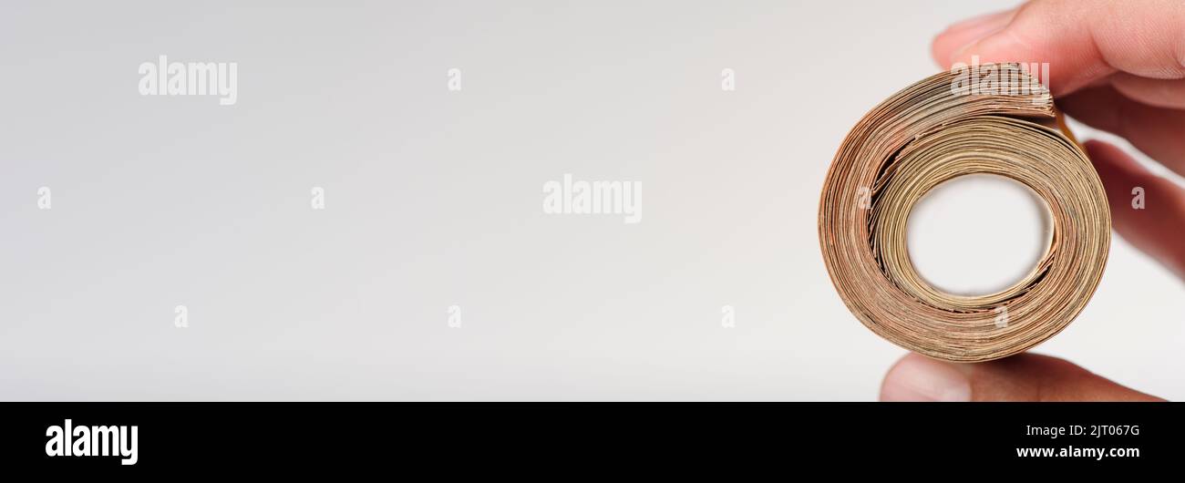 Gehalt in Europa. Erhöhung oder Senkung der Löhne in der Europäischen ...