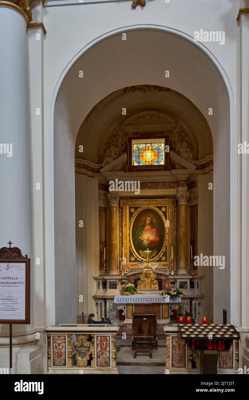 Basilica di san bernardino -Fotos und -Bildmaterial in hoher Auflösung – Alamy