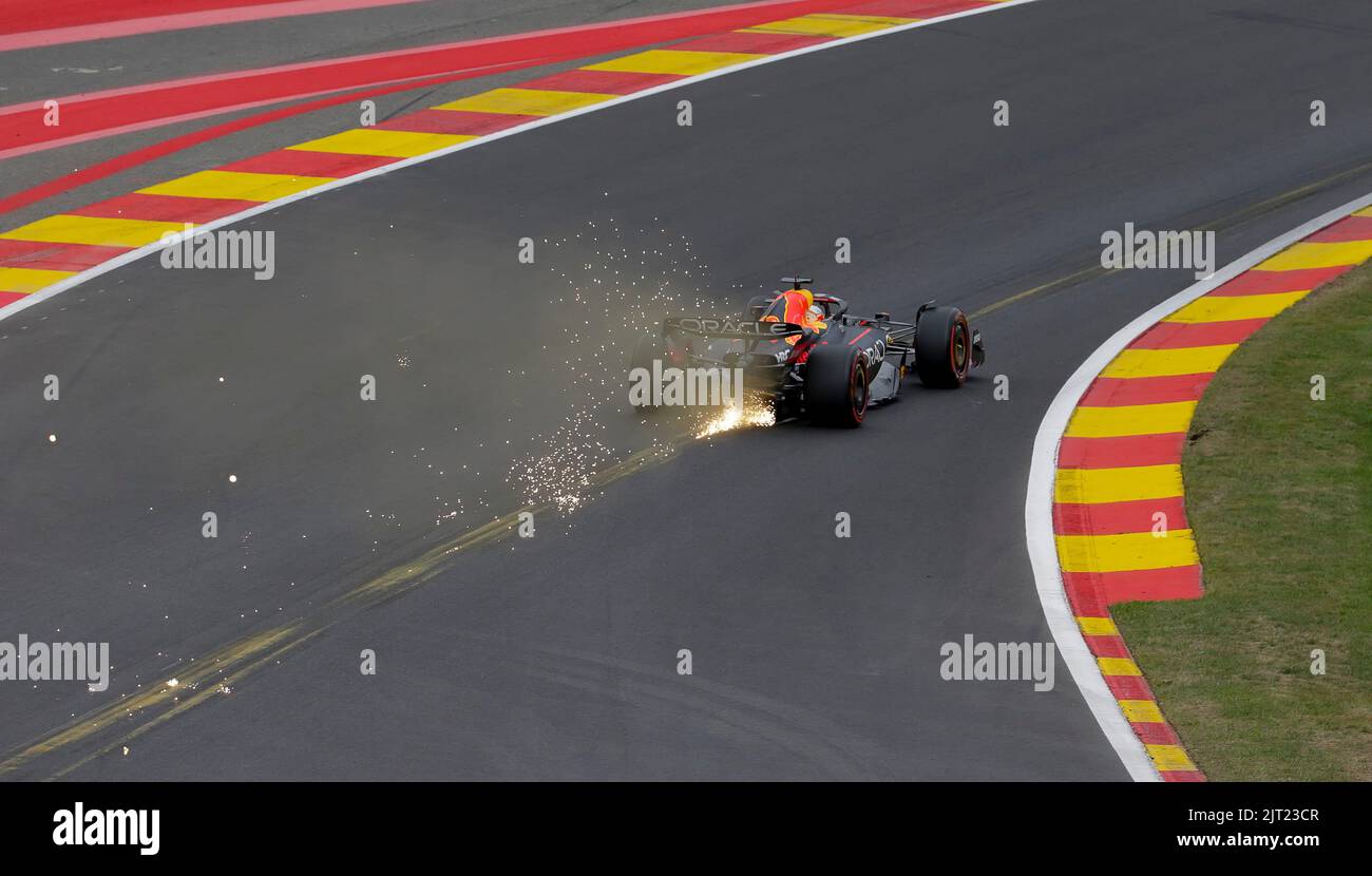 27. August 2022: Red Bull #1 Max Verstappen aus den Niederlanden sprüht ...