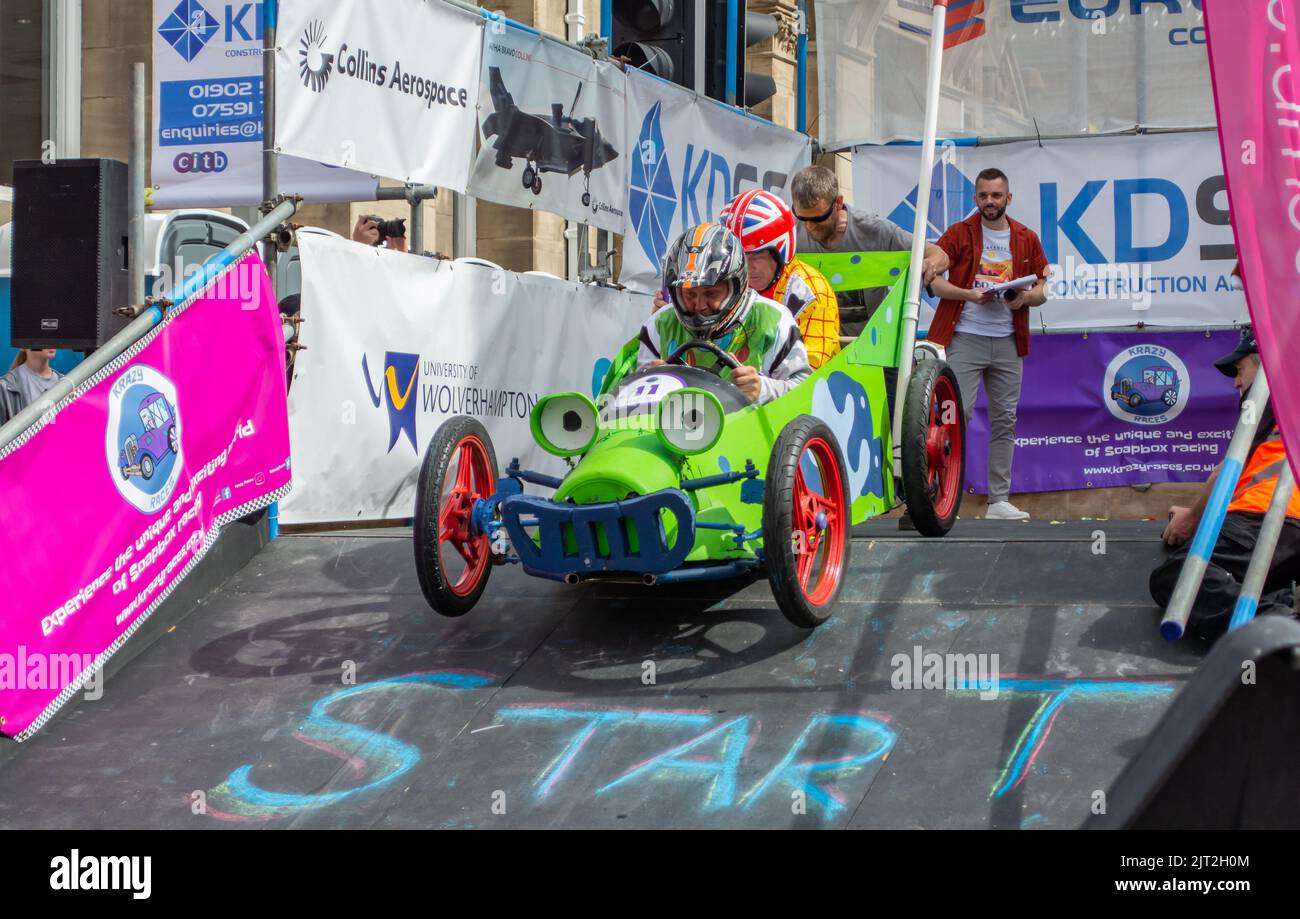 Krazy Races/Soapbox Racing, veranstaltet in Wolverhampton, großer Spaß ...