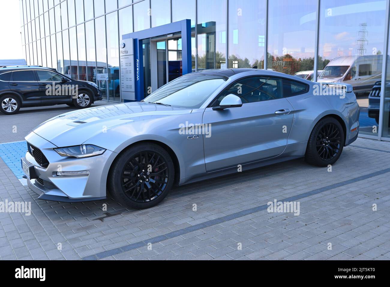Danzig, Polen - 27. August 2022: Neues Modell des Ford Mustang im ...