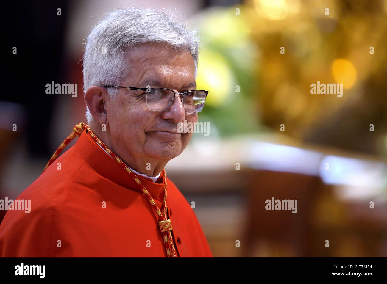 Kardinal adalberto martinez flores -Fotos und -Bildmaterial in hoher ...