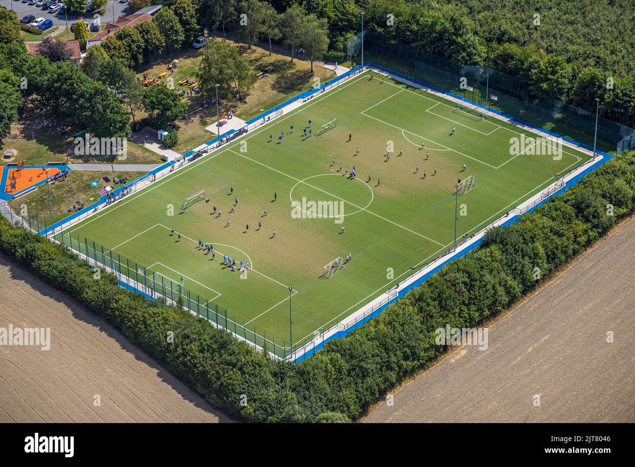 Sportanlage und sportplatz schanzenweg -Fotos und -Bildmaterial in ...