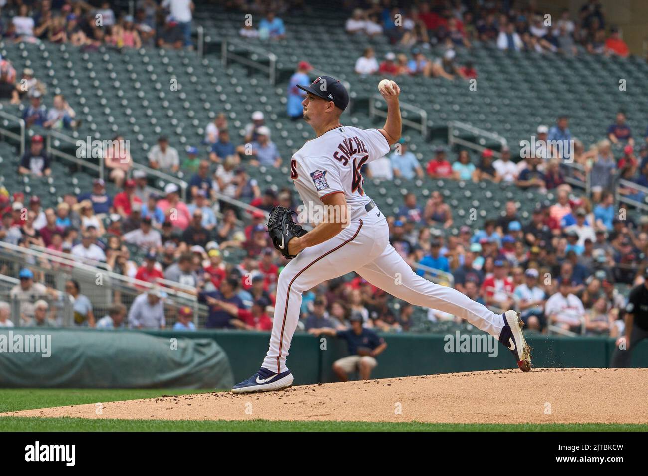 28 2022. August: Minnesota Pitcher Aaron Sanchez(43) wirft einen Pitch ...