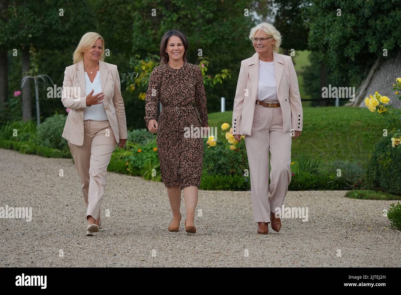 30. August 2022, Brandenburg, Meseberg: Nancy Faeser (l-r, SPD ...