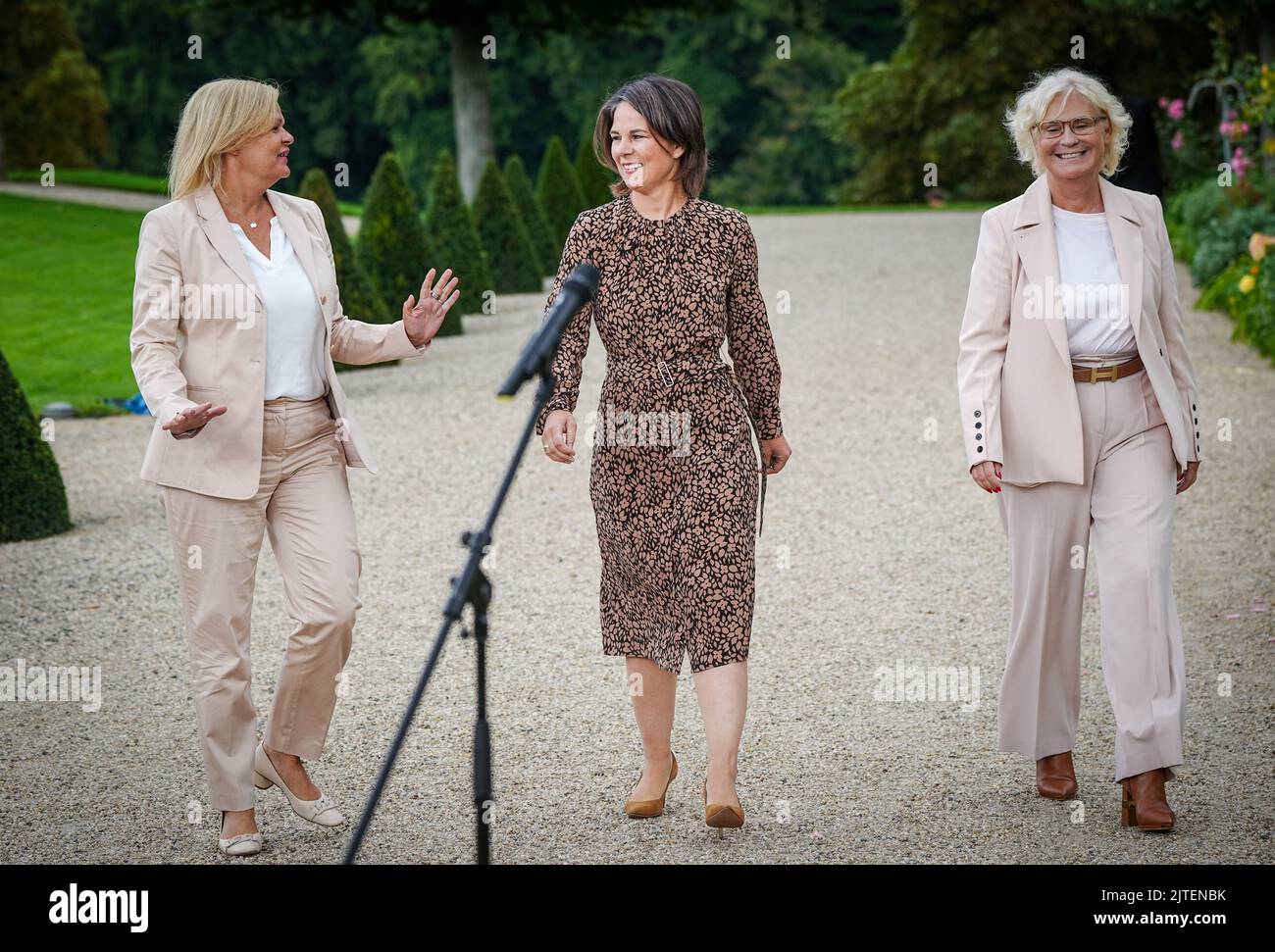 30. August 2022, Brandenburg, Meseberg: Nancy Faeser (l-r, SPD ...