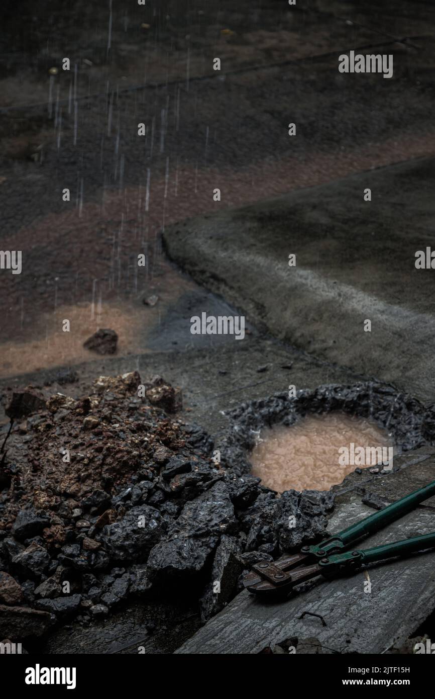 Bolt cutter -Fotos und -Bildmaterial in hoher Auflösung – Alamy