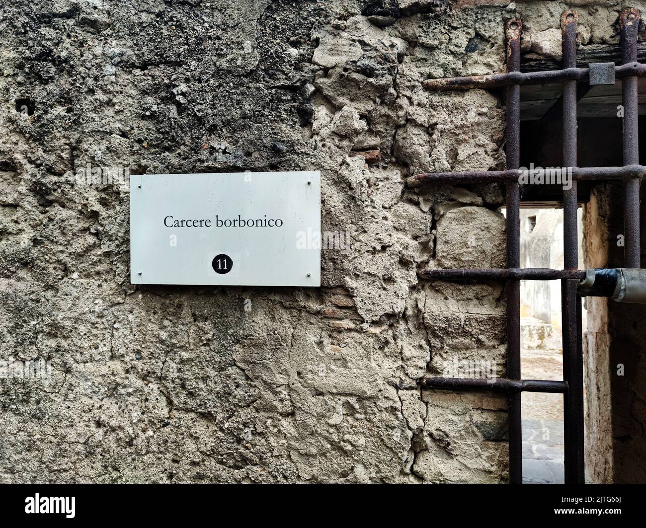 Das Bourbon-Gefängnis im aragonesischen Schloss Ischia Porto (Insel ...