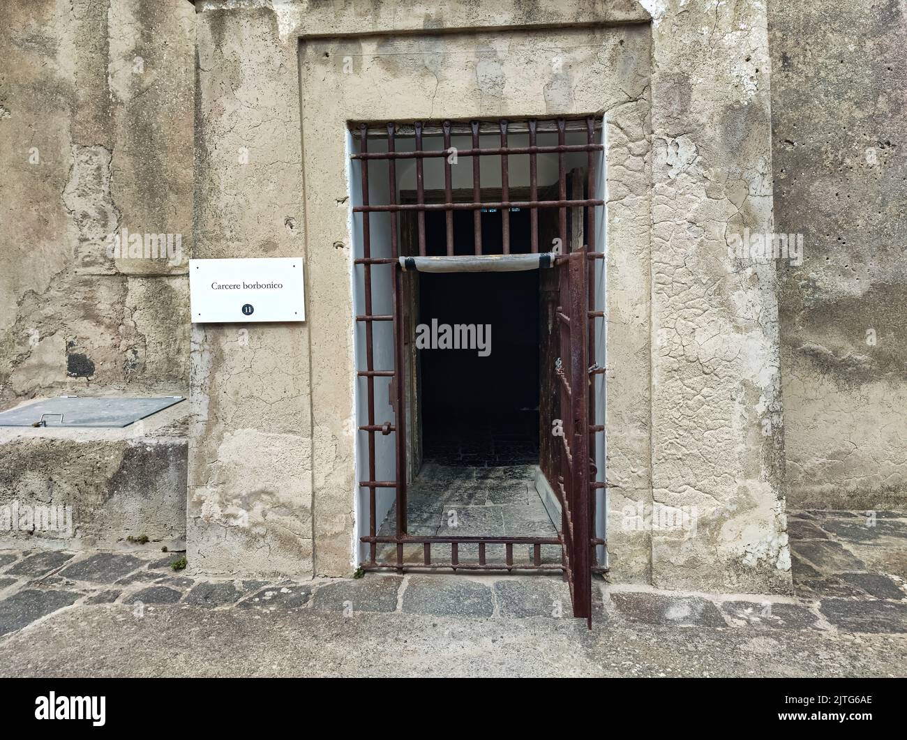 Das Bourbon-Gefängnis im aragonesischen Schloss Ischia Porto (Insel ...
