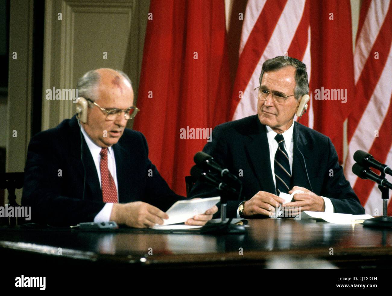 Mikhail gorbachev zu treffen -Fotos und -Bildmaterial in hoher ...