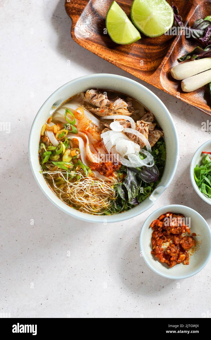 Bun bo hue -Fotos und -Bildmaterial in hoher Auflösung – Alamy