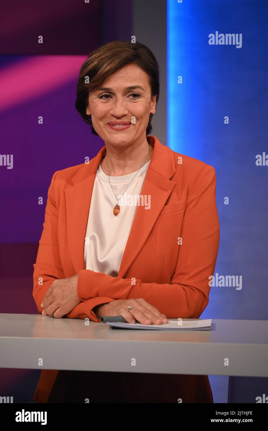 Köln, Deutschland. 30. August 2022. Moderatorin Sandra Maischberger ...