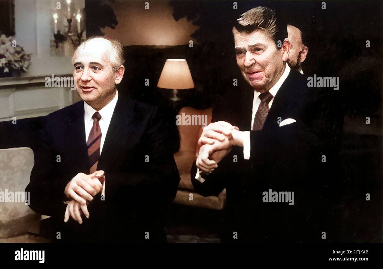 Reagan gorbachev 1985 -Fotos und -Bildmaterial in hoher Auflösung – Alamy