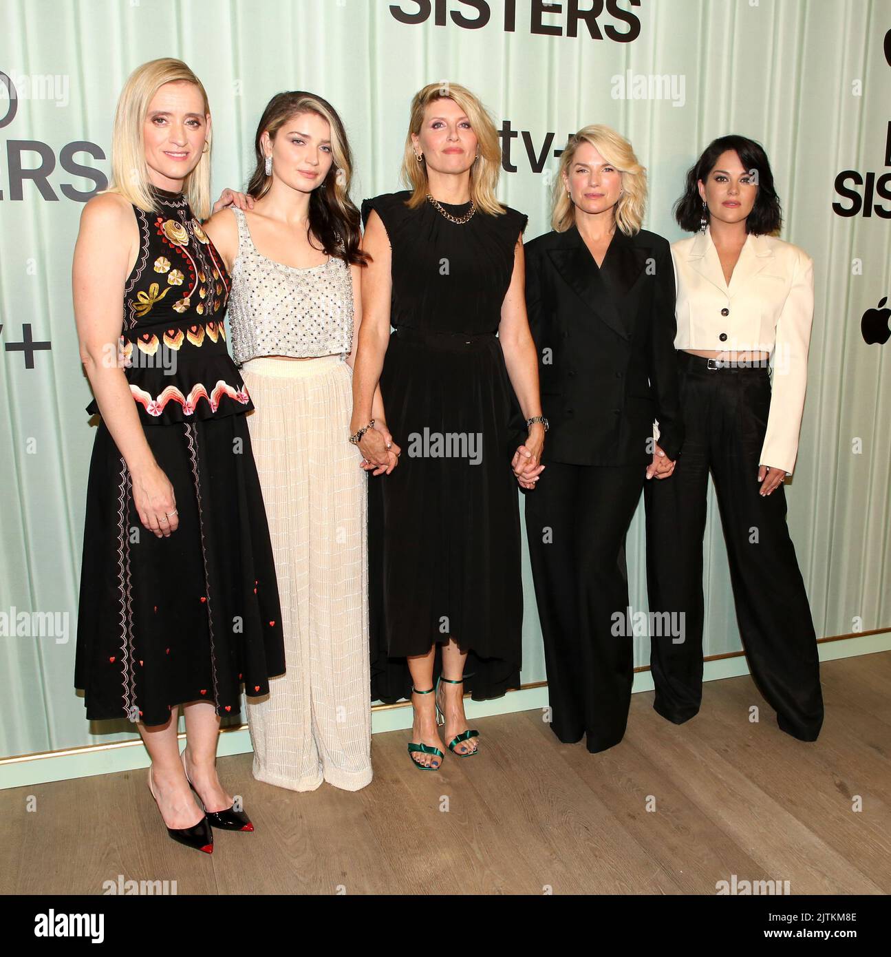 Anne-Marie Duff, Eve Hewson, Sharon Horgan, Eva Birthistle und Sarah ...