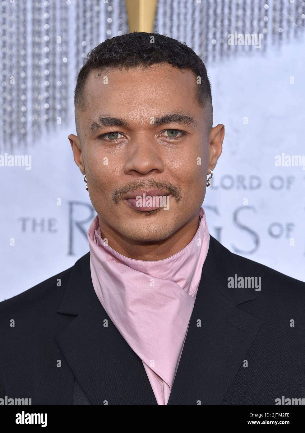 Ismael Cruz Cordova bei der Premiere von „der Herr der Ringe: Die Ringe ...