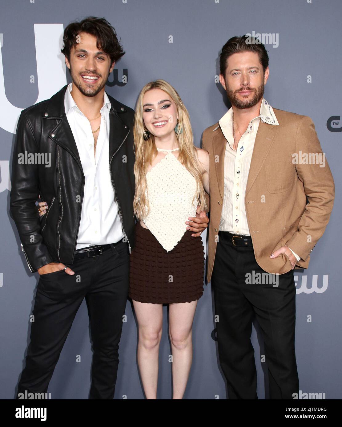 Drake Rodger, Meg Donnelly und Jensen Ackles nahmen am CW Network 2022 ...